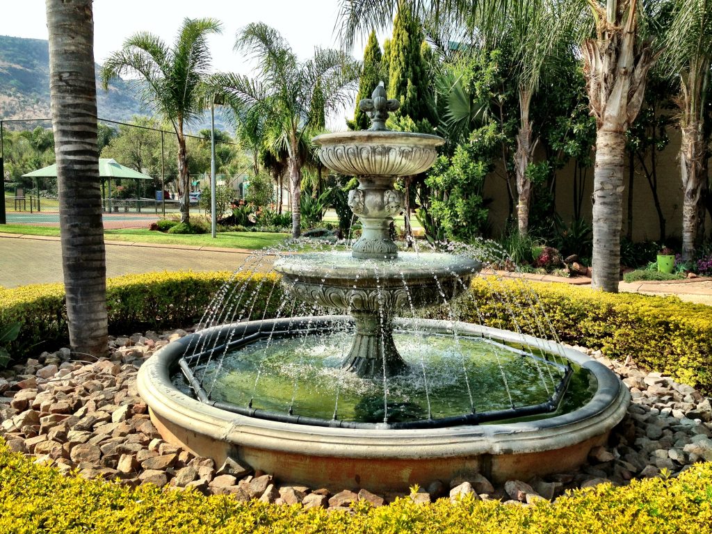 Fontana Imperero Water Feature - Water Plant cc